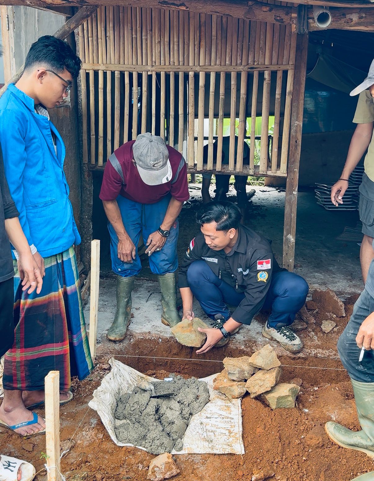 Peletakan Batu Permata Pembangunan TBM dan Renovasi Majlis di Hunian ...